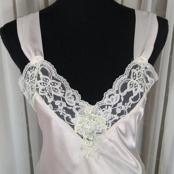 Hidden Fantasies | Intimates & Sleepwear | Vintage Peach Hidden ...